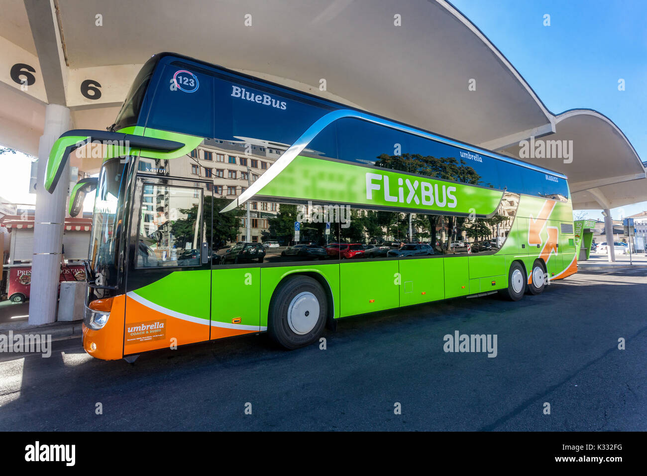 Flixbus station hi-res stock photography and images - Alamy