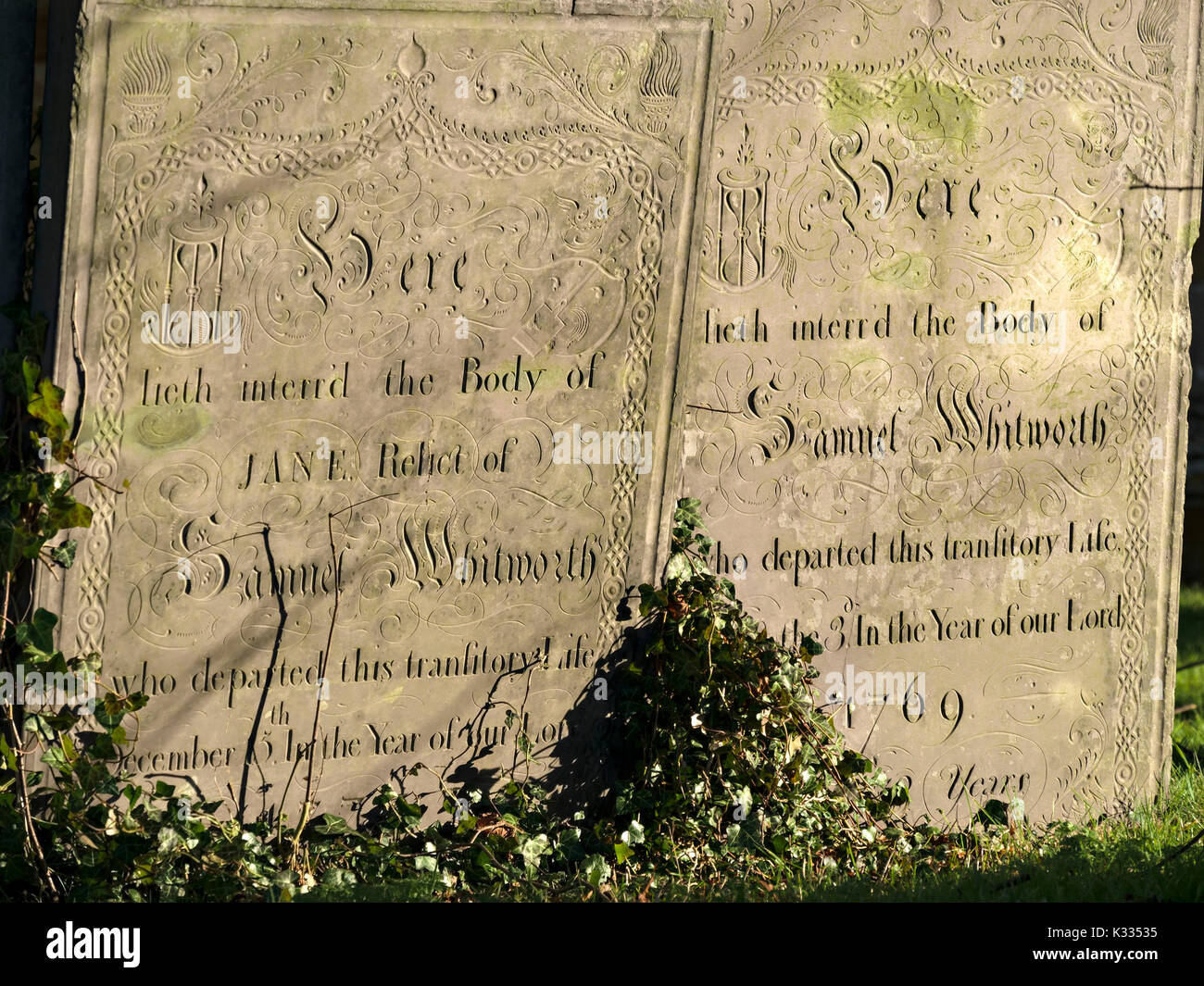 Calligraphy english letters hi-res stock photography and images - Alamy