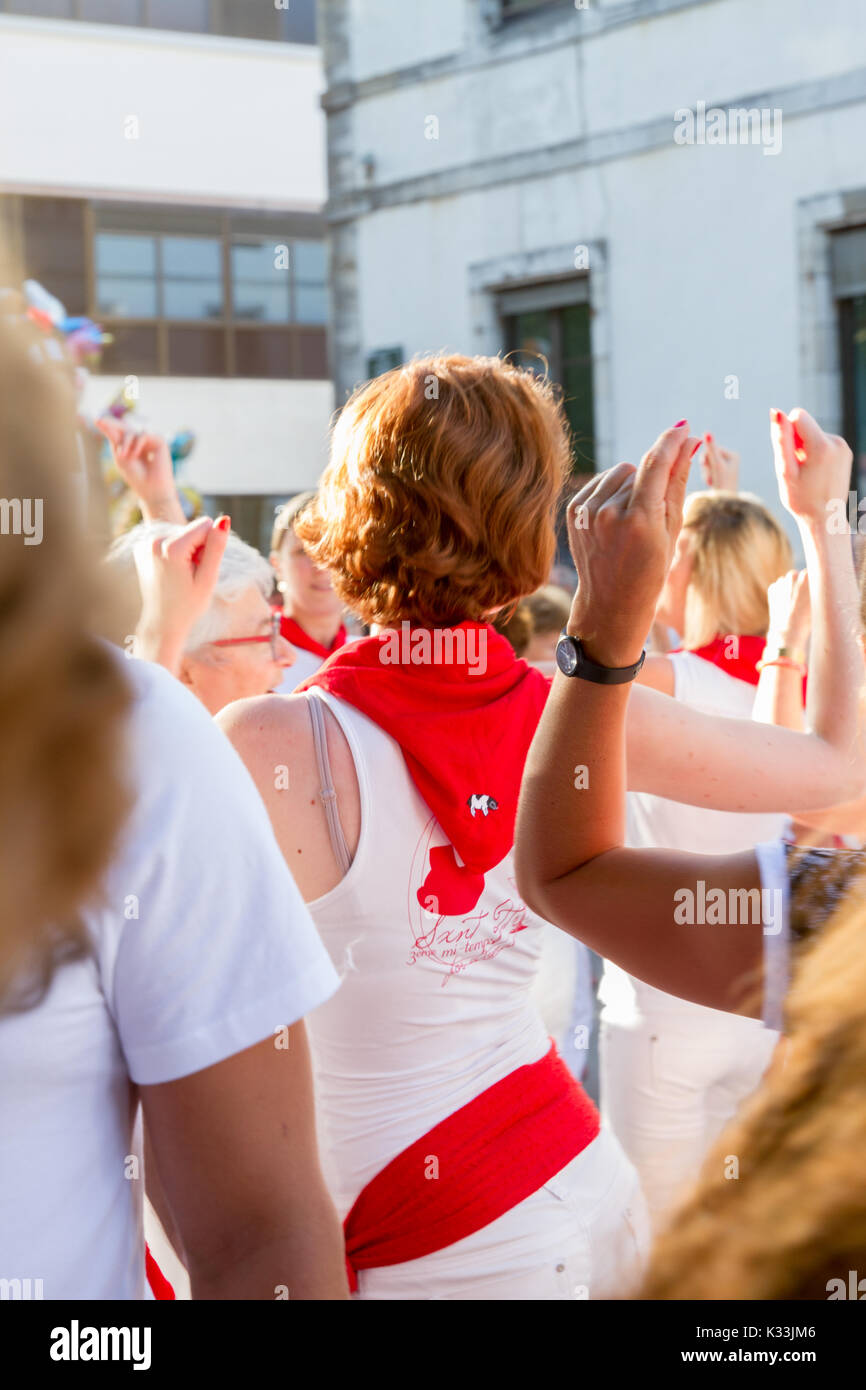Woman in traditional basque dress hi-res stock photography and images ...