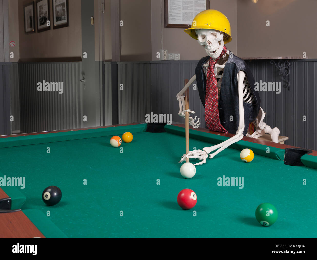 Humorous skeleton hi-res stock photography and images - Alamy