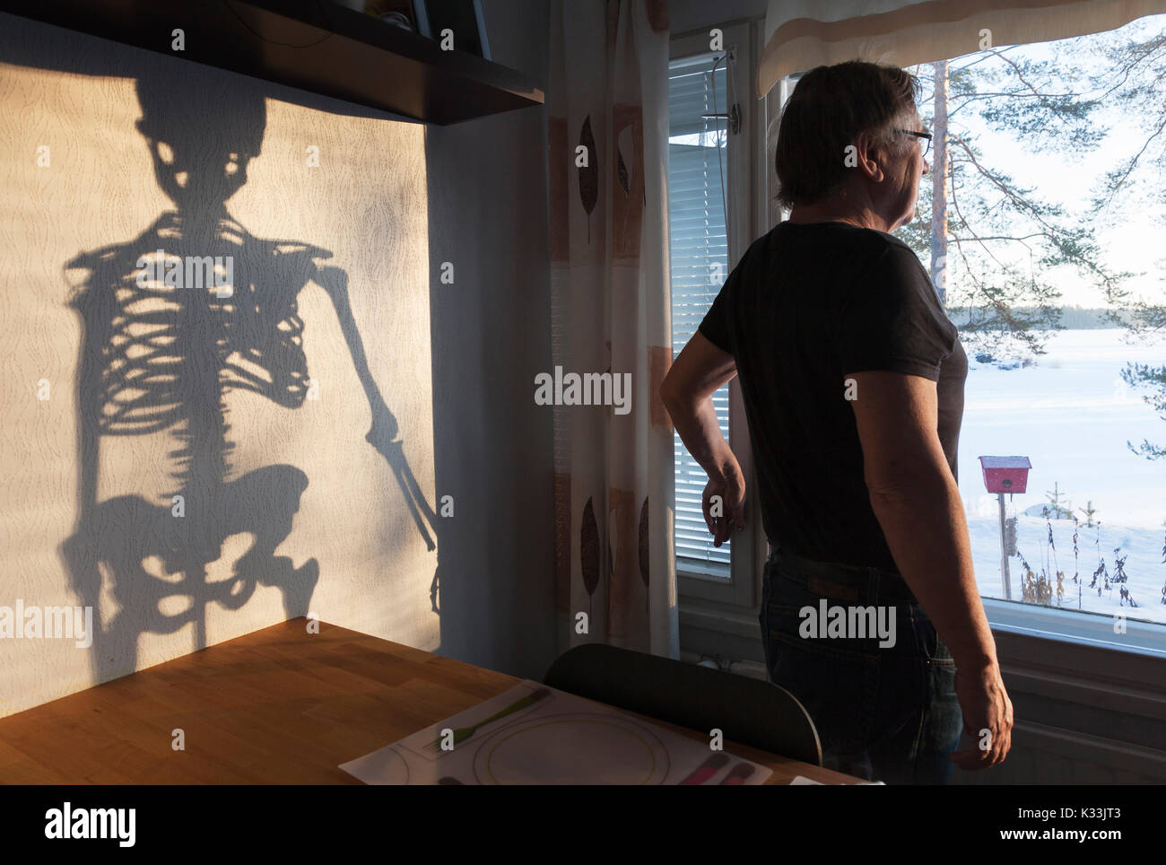 Shadow figure man hi-res stock photography and images - Alamy