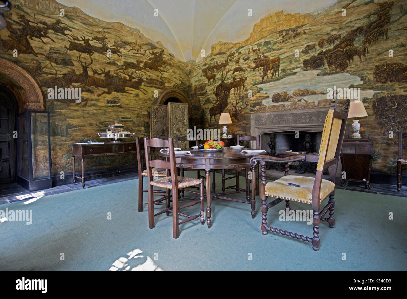 The Buffalo Room at the 67 room Coe Hall at the Planting Fields ...