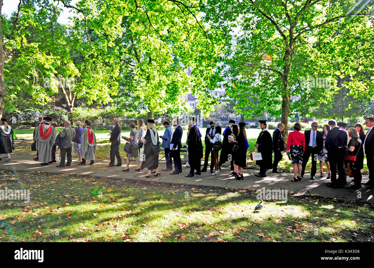 Ucl university graduation hi-res stock photography and images - Alamy
