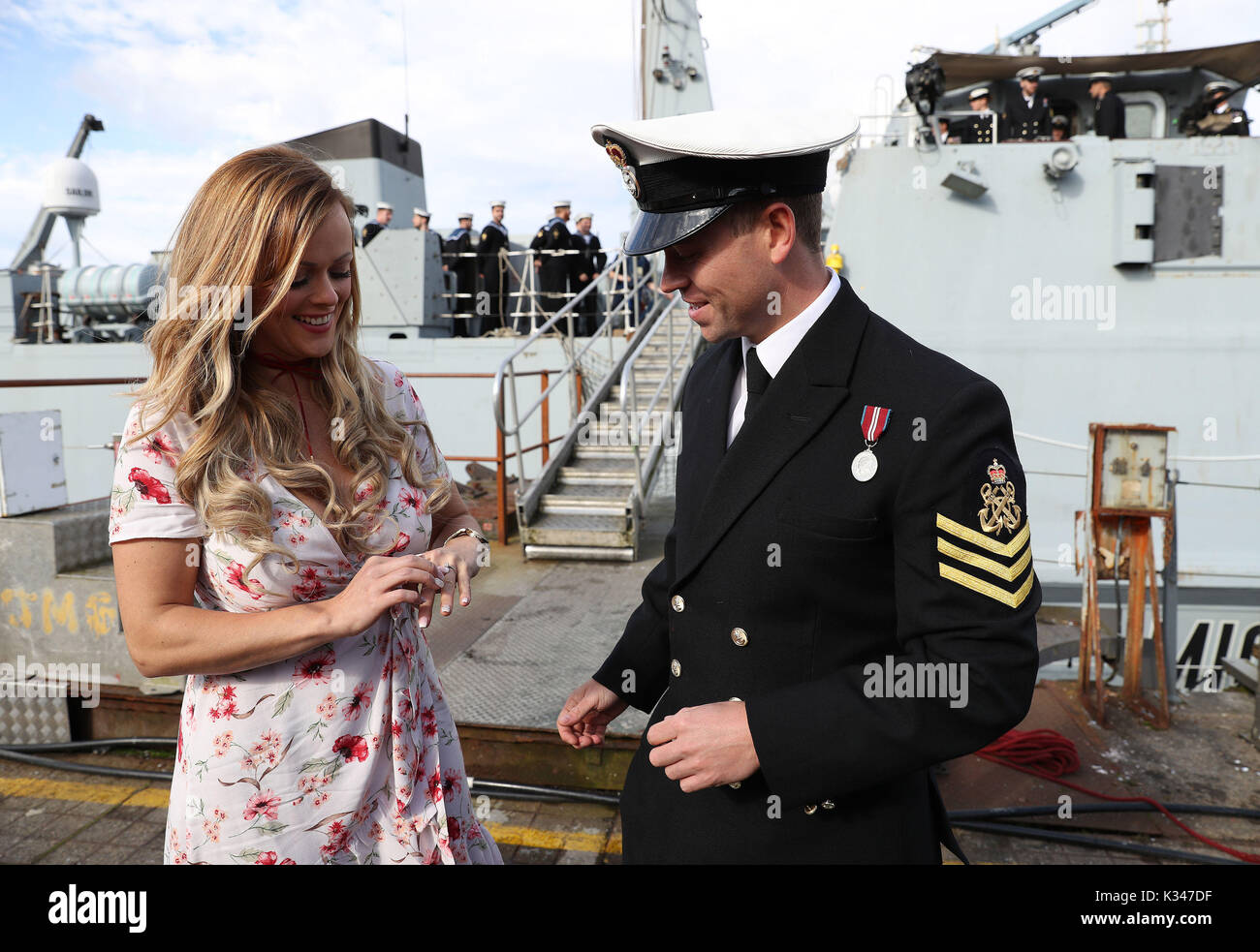 Petty officer mine warfare mark titman hi-res stock photography and ...