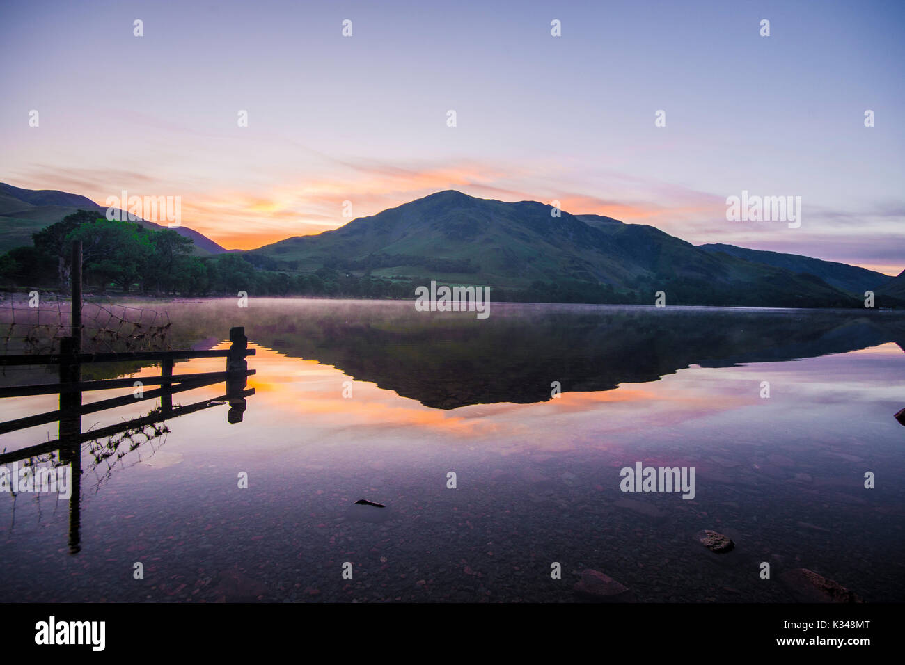 Buttermere sunrise the lakes Stock Photo - Alamy