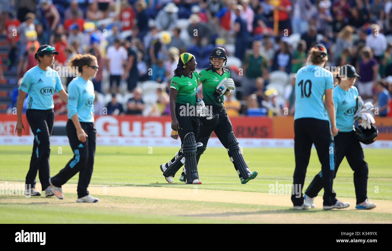Western Storm's Stefanie Taylor (centre, left) and Jodie Dibble ...