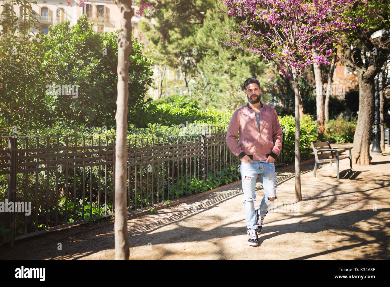 Man walking down back alley hi-res stock photography and images - Alamy