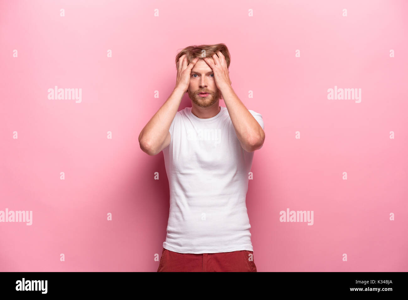 Shocked facial expression hi-res stock photography and images - Alamy