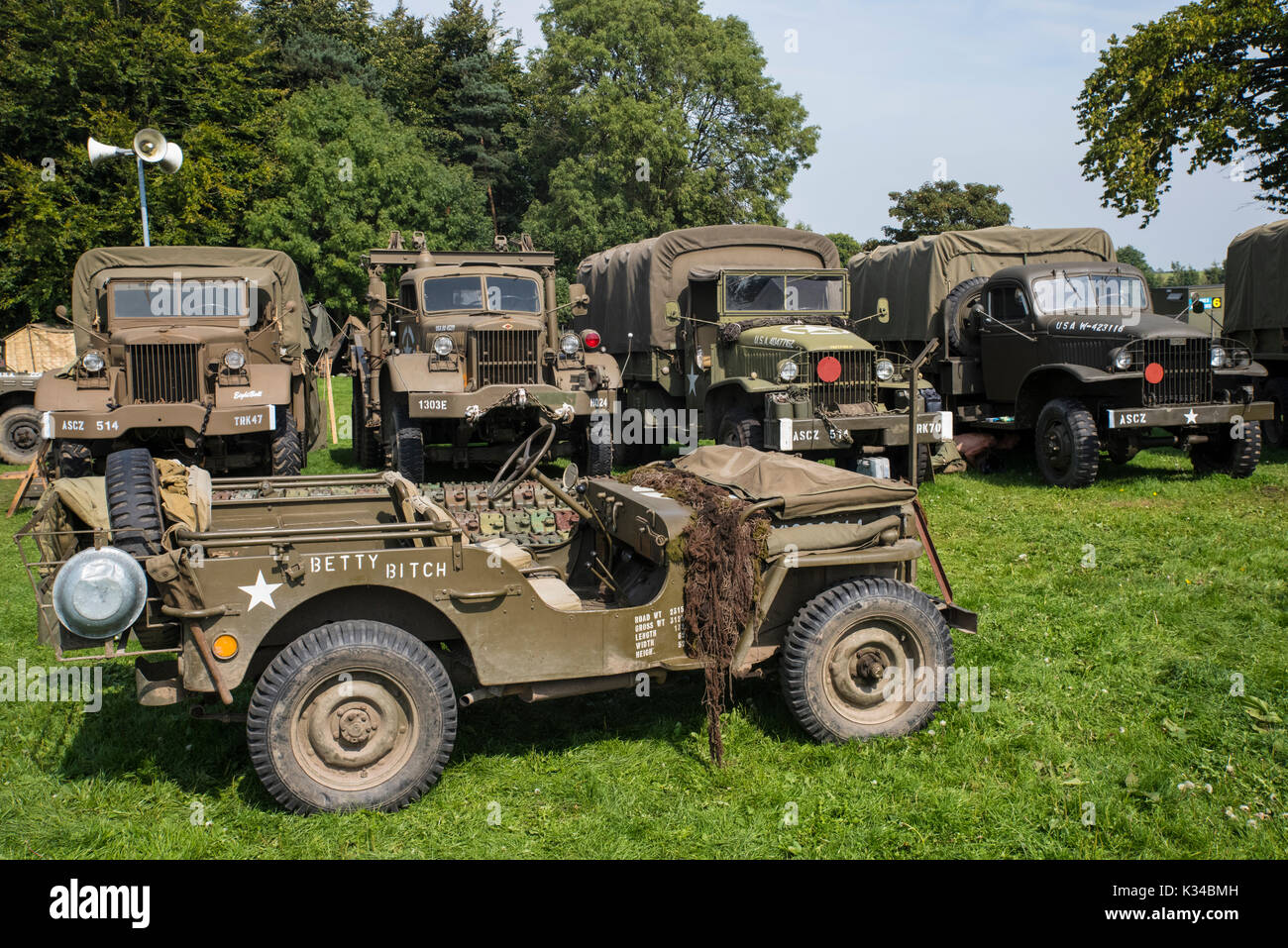 Historic american military truck hi-res stock photography and images ...