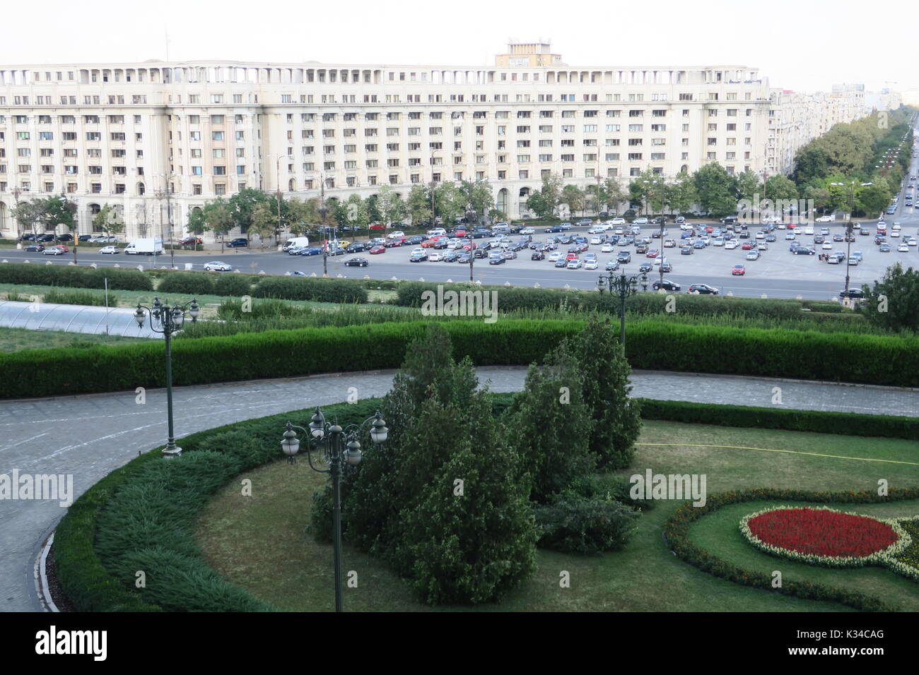 Parliament bucharest romania balcony hi-res stock photography and ...