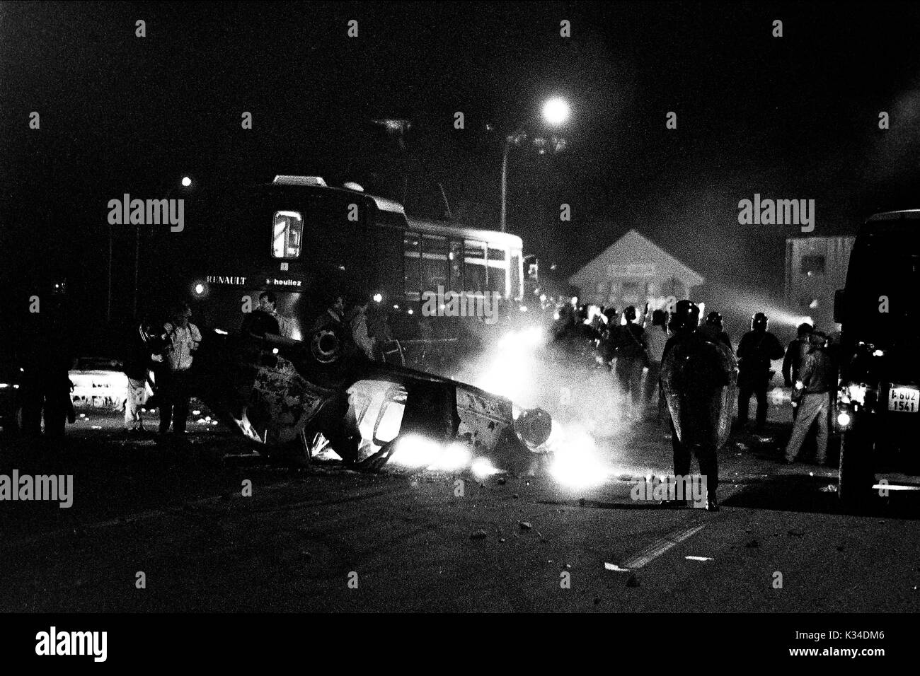 Urban riots occur after violent death of a young inhabitant of Vaulx-en ...