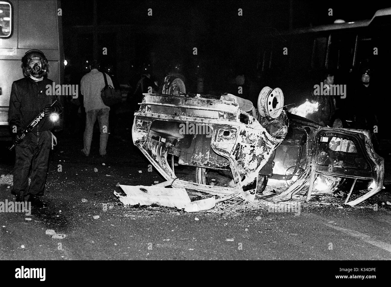 Urban riots occur after violent death of a young inhabitant of Vaulx-en ...