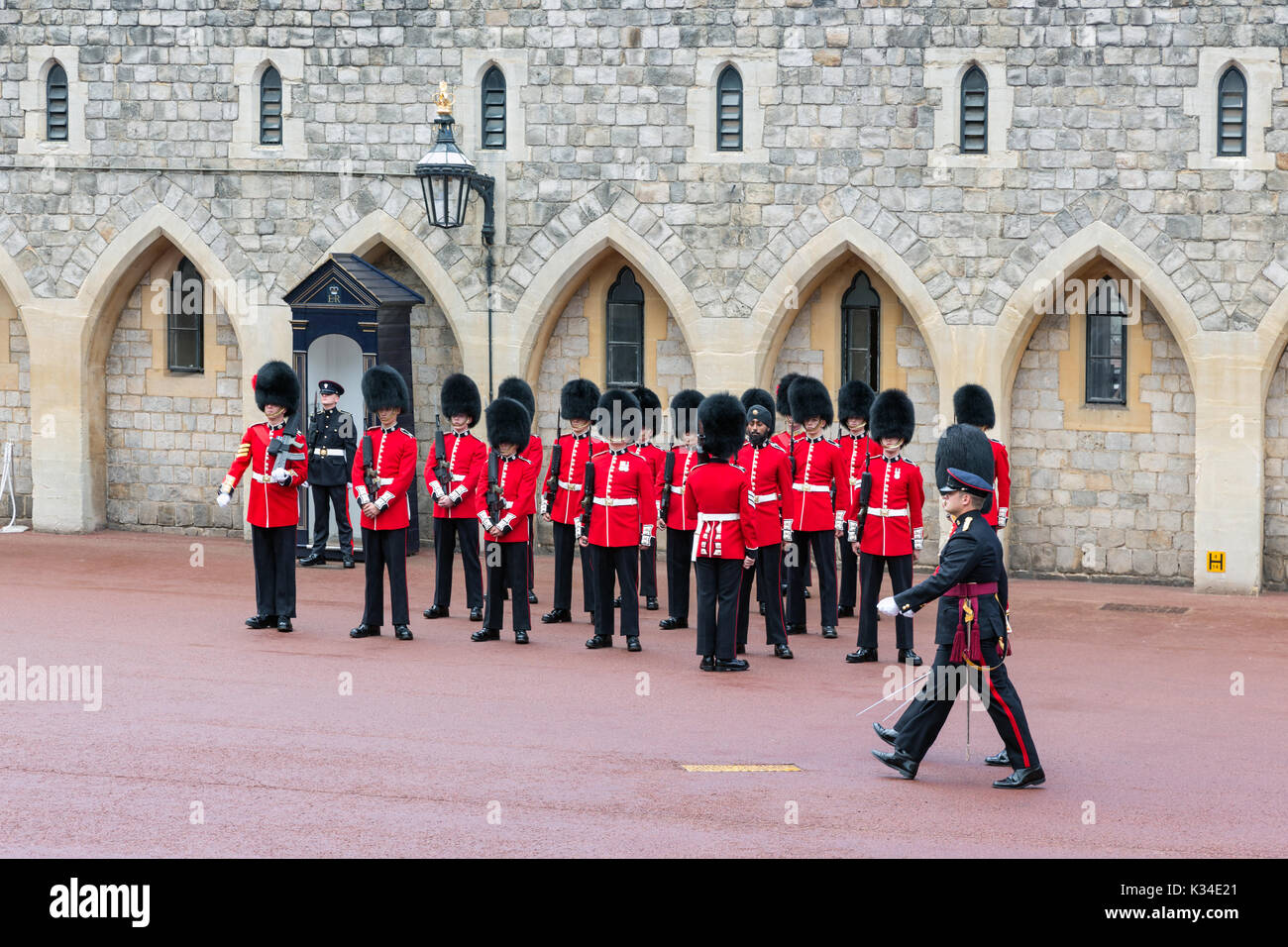 Changing the guards at windsor castle hi-res stock photography and ...