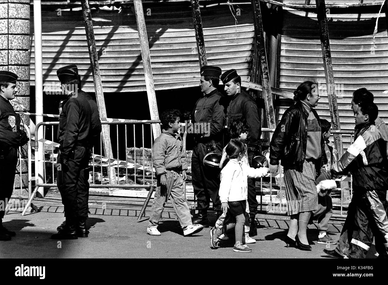 Urban riots occur after violent death of a young inhabitant of Vaulx-en ...