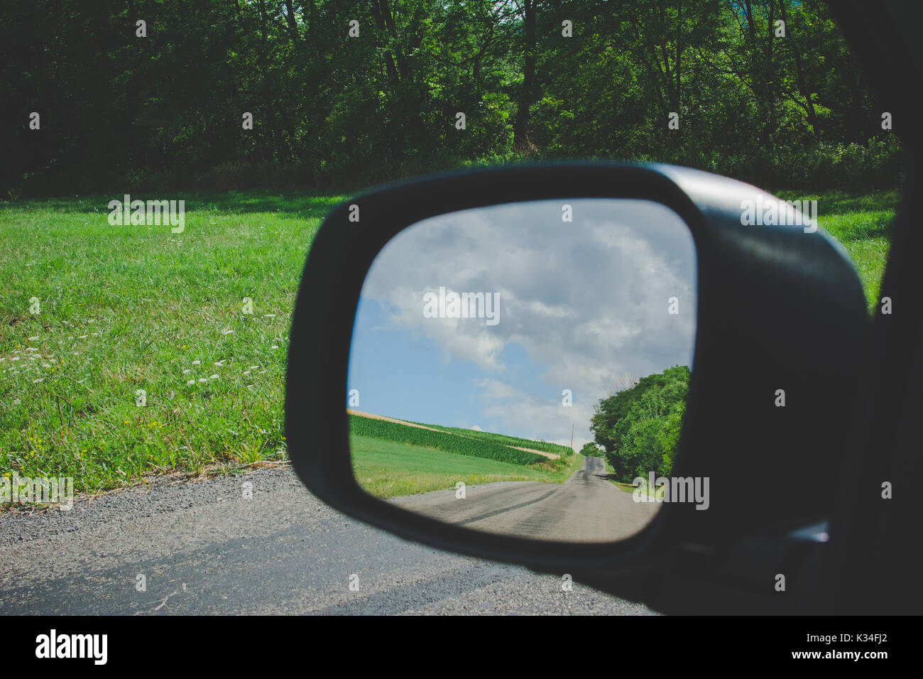 Vehicles rear view hi-res stock photography and images - Alamy