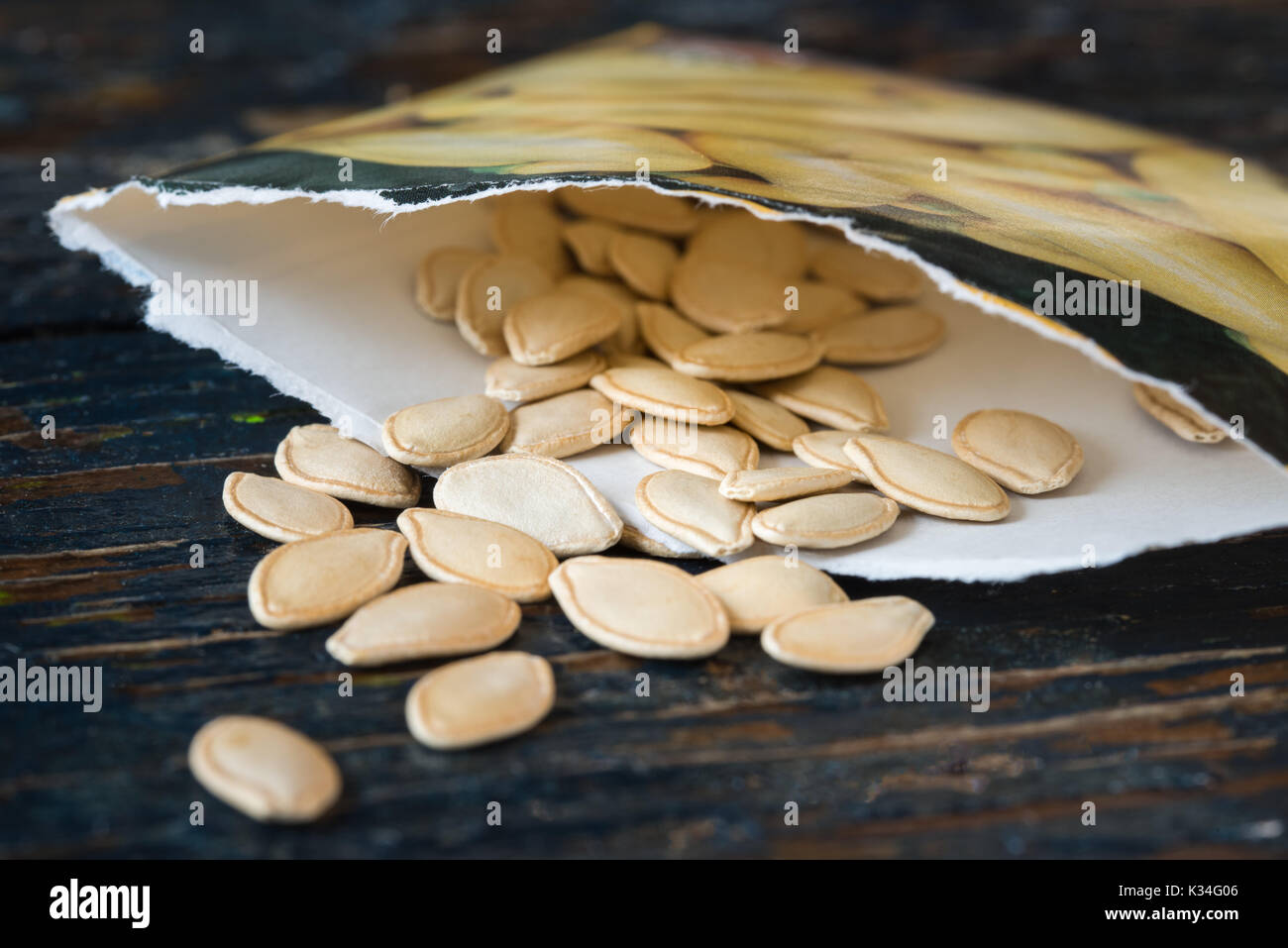 Sow squash seed squash hi-res stock photography and images - Alamy