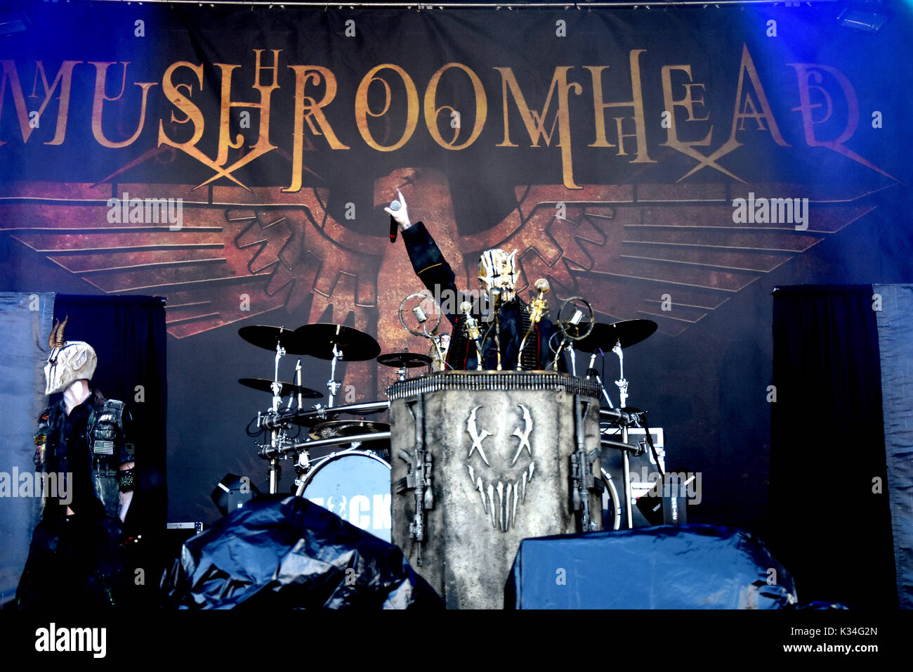 Robbie godsey drums hi-res stock photography and images - Alamy