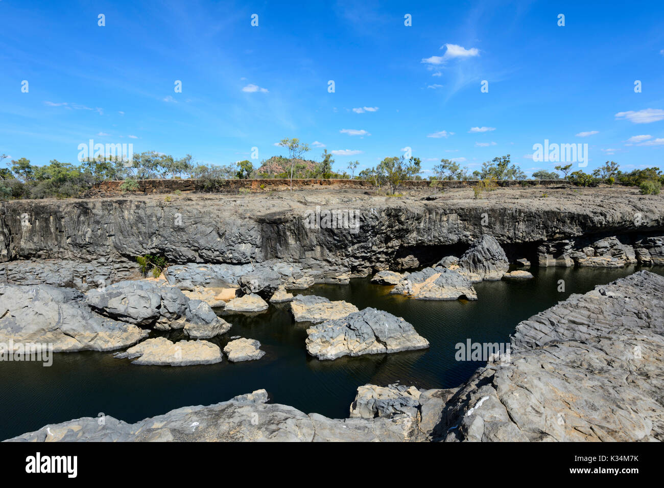 View of scenic Copperfield Gorge on the Copperfield River, Einasleigh ...