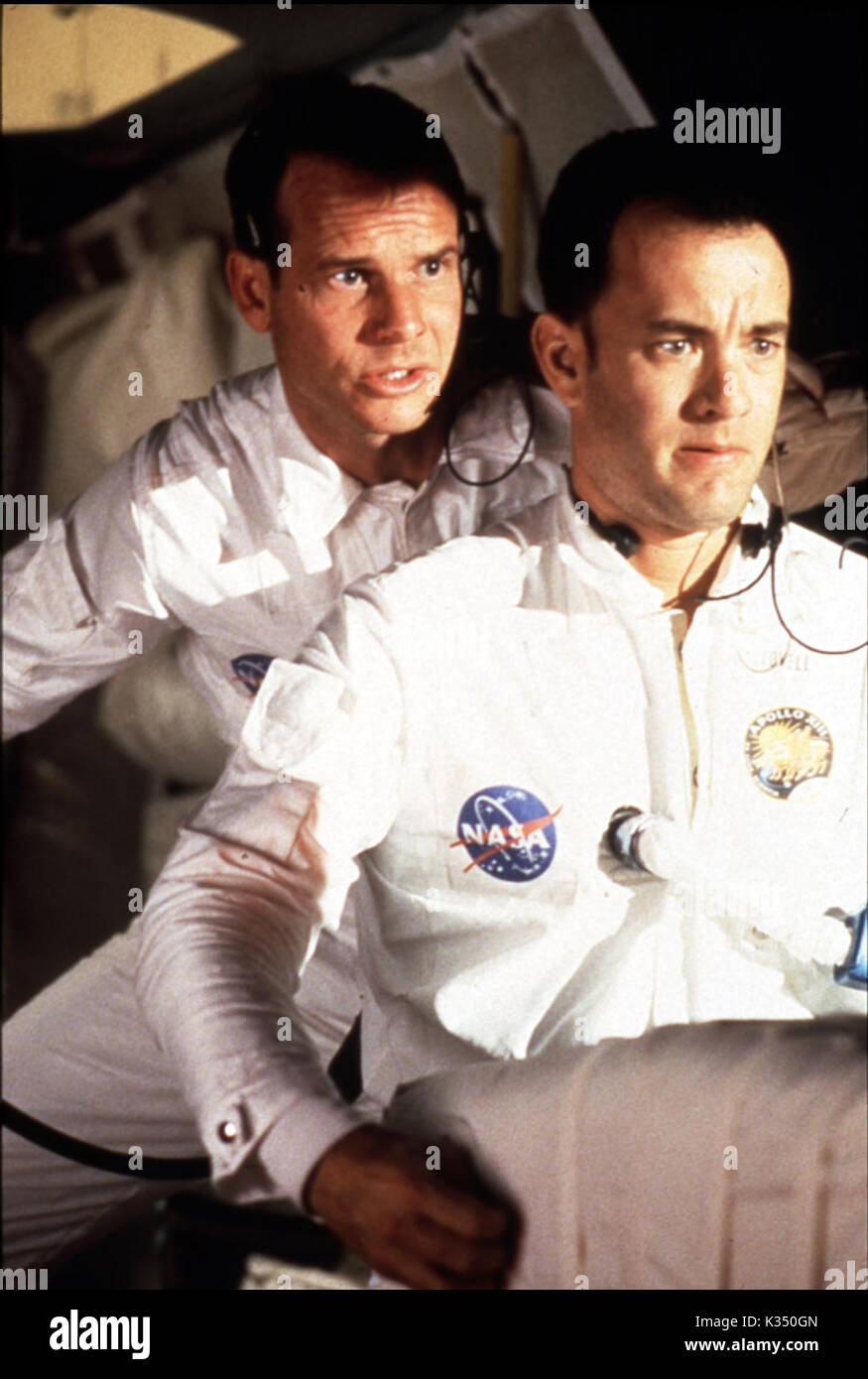 APOLLO 13 BILL PAXTON, TOM HANKS Date: 1995 Stock Photo - Alamy