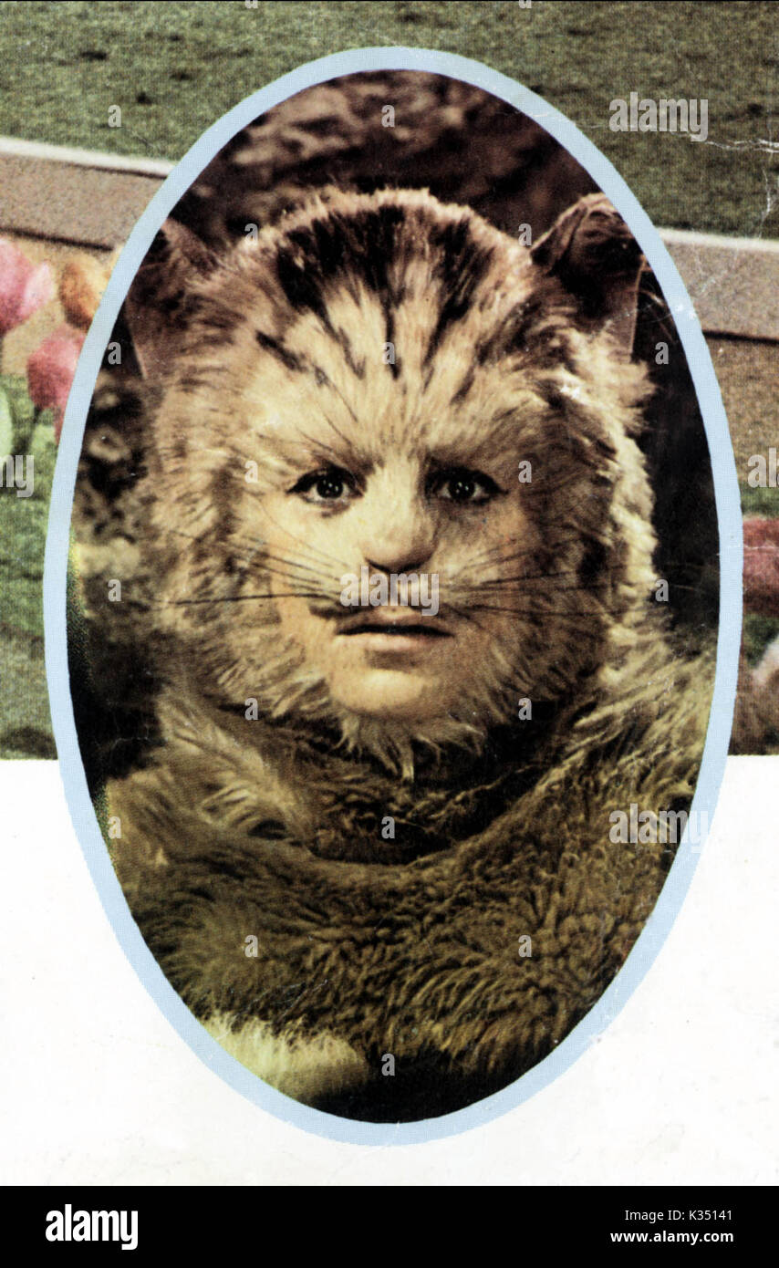 ALICE'S ADVENTURES IN WONDERLAND [BR 1974] ROY KINNEAR Date: 1974 Stock ...