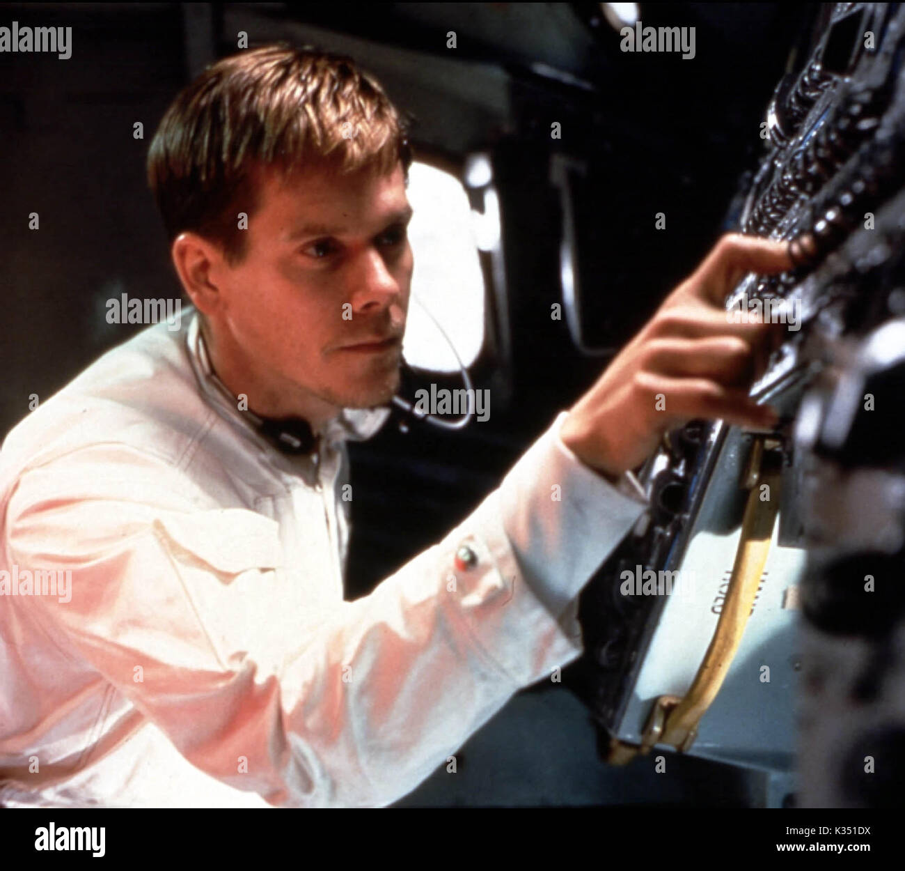 APOLLO 13 KEVIN BACON Date: 1995 Stock Photo - Alamy APOLLO 13 KEVIN BACON Date: 1995 Stock Photo - Alamy