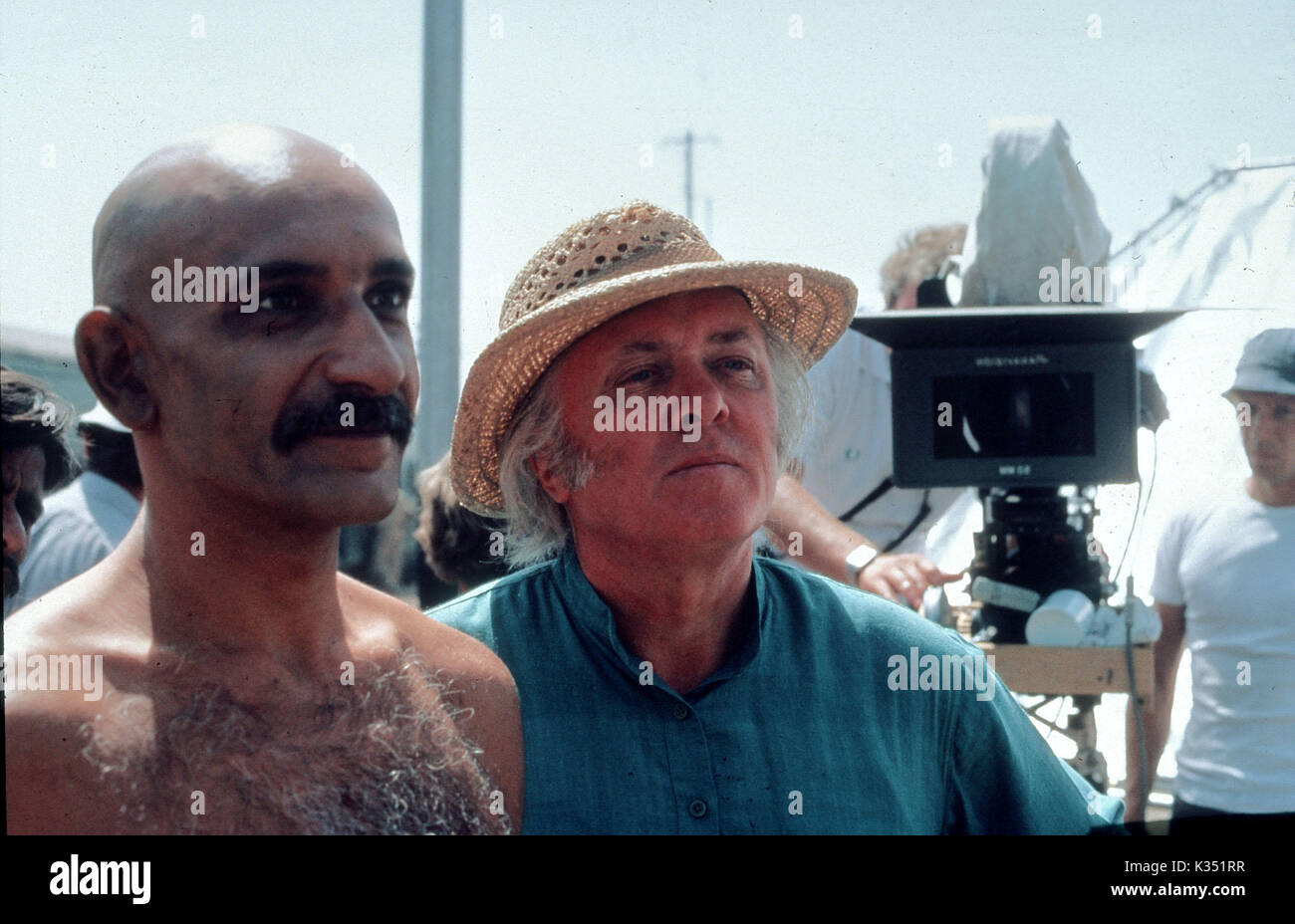 GANDHI BEN KINGSLEY, RICHARD ATTENBOROUGH director Date: 1982 Stock ...