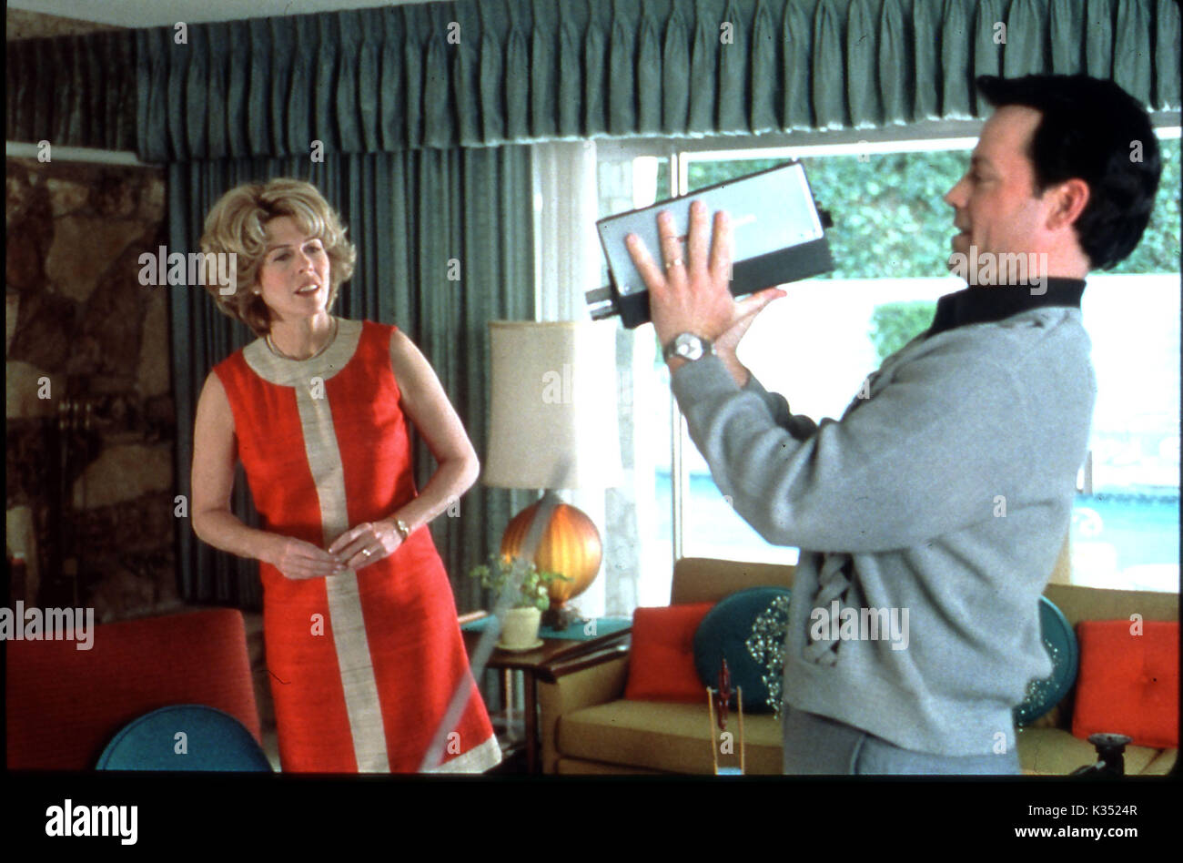 AUTOFOCUS RITA WILSON, GREG KINNEAR VIDEO CAMERA AUTOFOCUS RITA WILSON ...