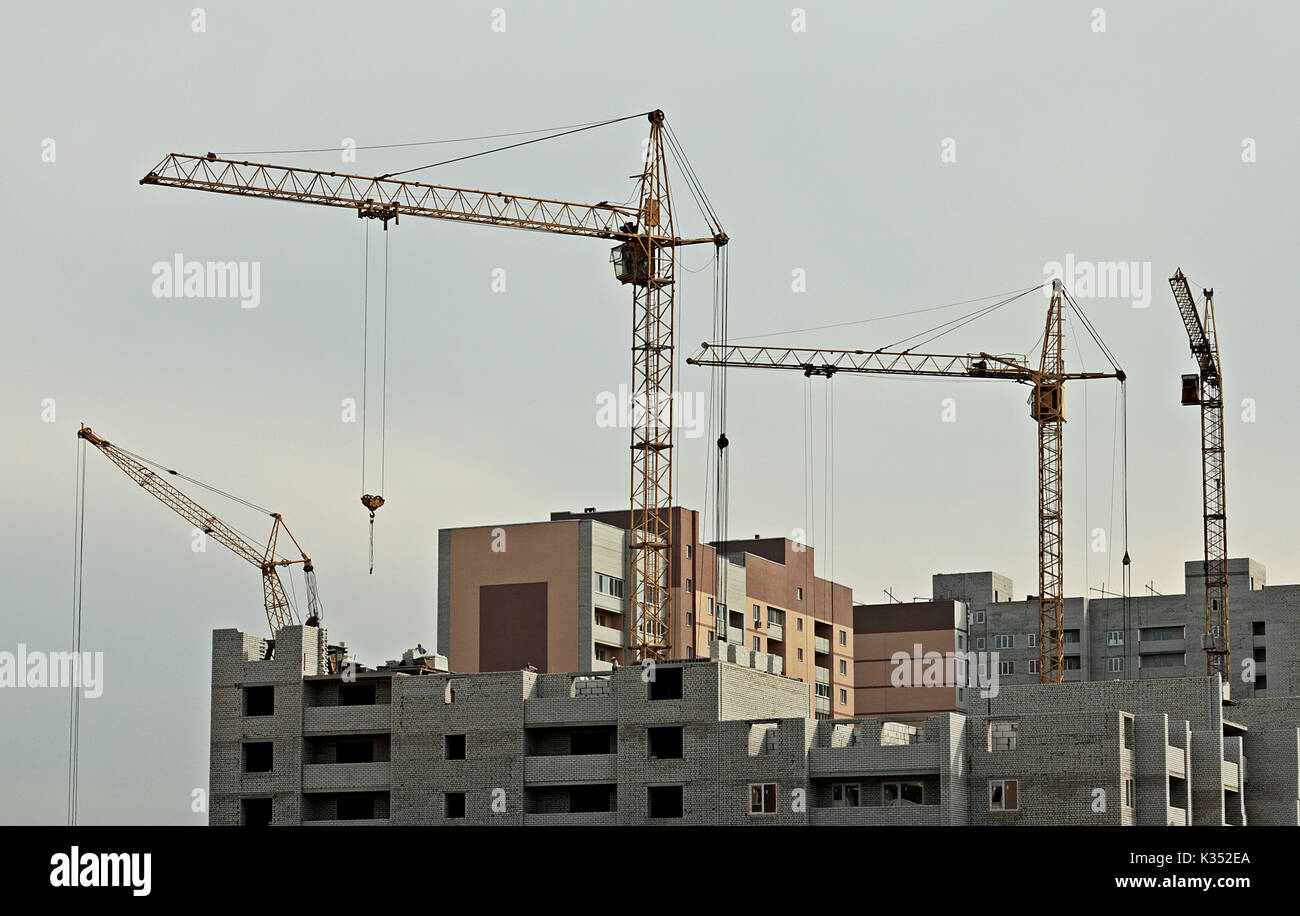 Construction of a multi-storey apartment house made of bricks Stock ...
