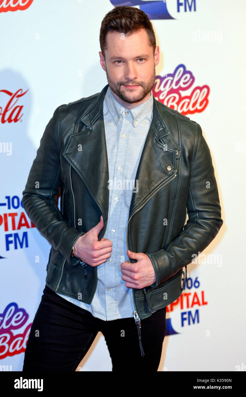 Calum scott jingle bell ball hi-res stock photography and images - Alamy