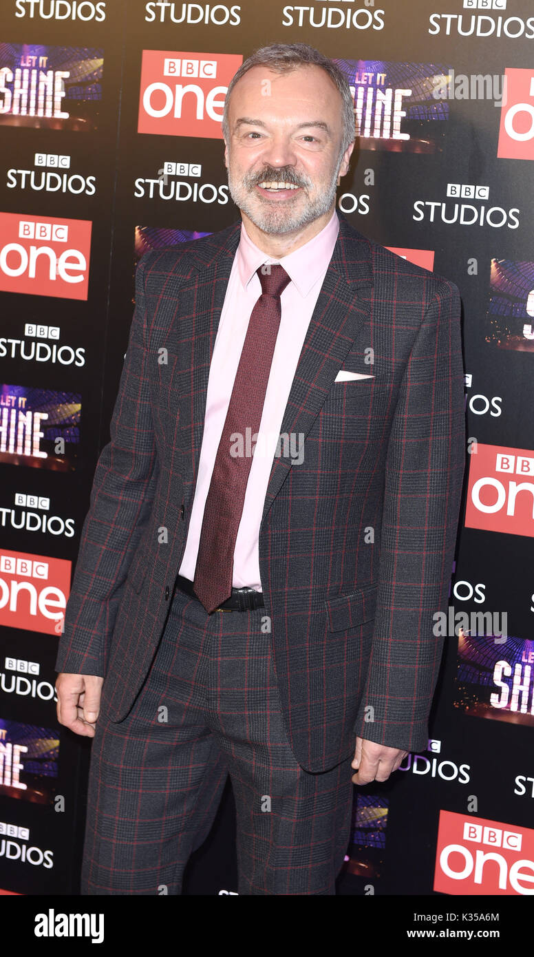 Photo Must Be Credited ©Alpha Press 079965 13/12/2016 Graham Norton Let ...