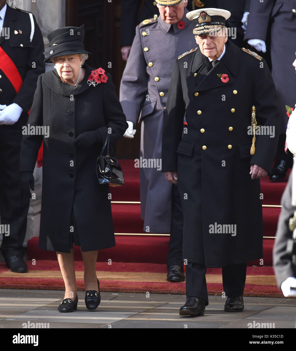 Queen elizabeth cenotaph 2016 hi-res stock photography and images - Alamy