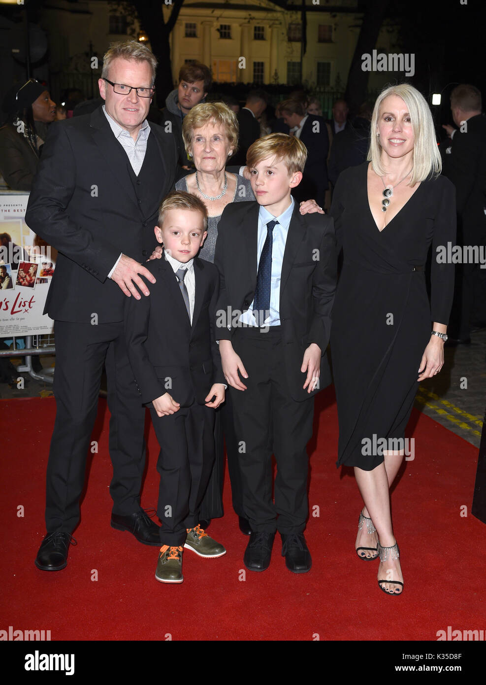 Curzon family hi-res stock photography and images - Alamy