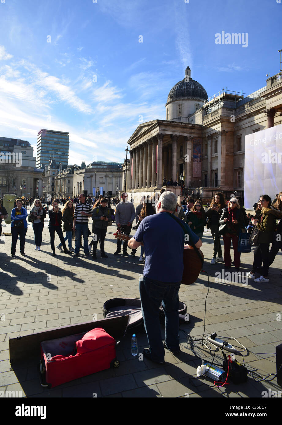 United Kingdom, London, Trafalgar Square, Busker Stock Photo - Alamy