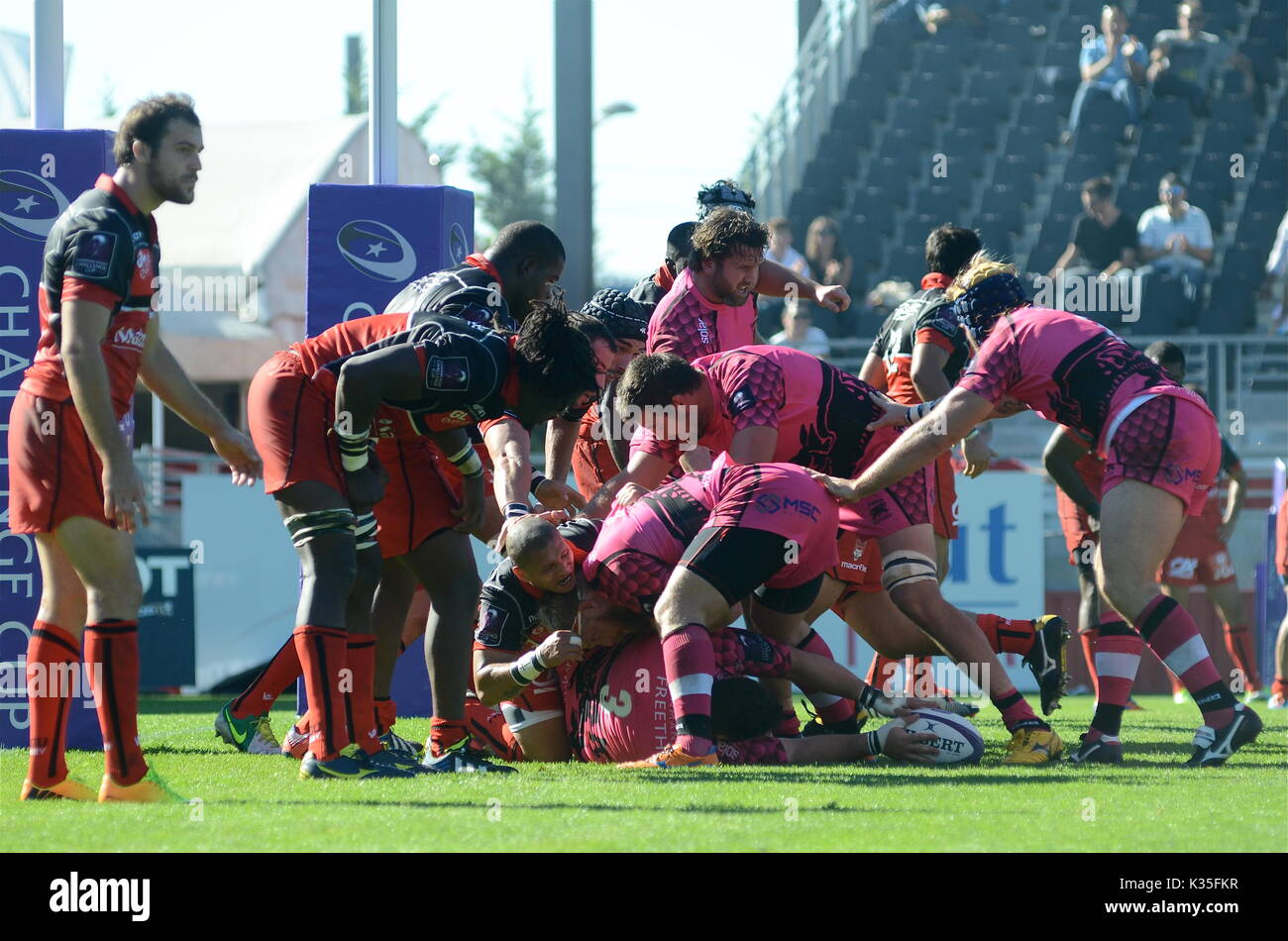 Rugby: LOU vs London Welsh, Lyon, France Stock Photo - Alamy