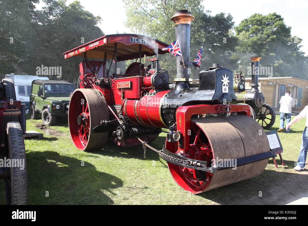 Traction engine driffield steam rally hi-res stock photography and ...