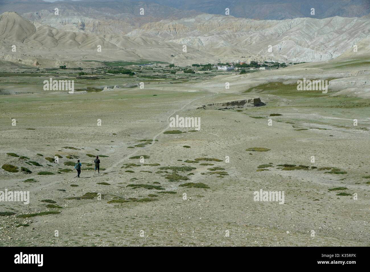 Trekking into Lo Manthang in Upper Mustang, Nepal Stock Photo - Alamy