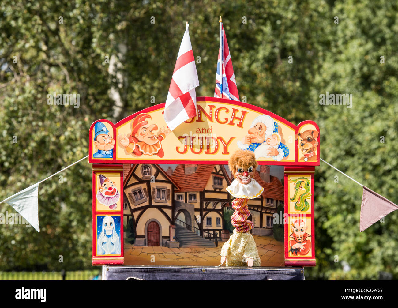 Victorian punch and judy show hi-res stock photography and images - Alamy