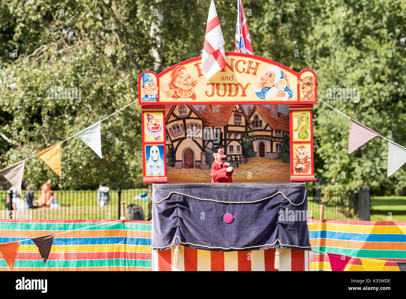 Puppet puppet show hi-res stock photography and images - Alamy