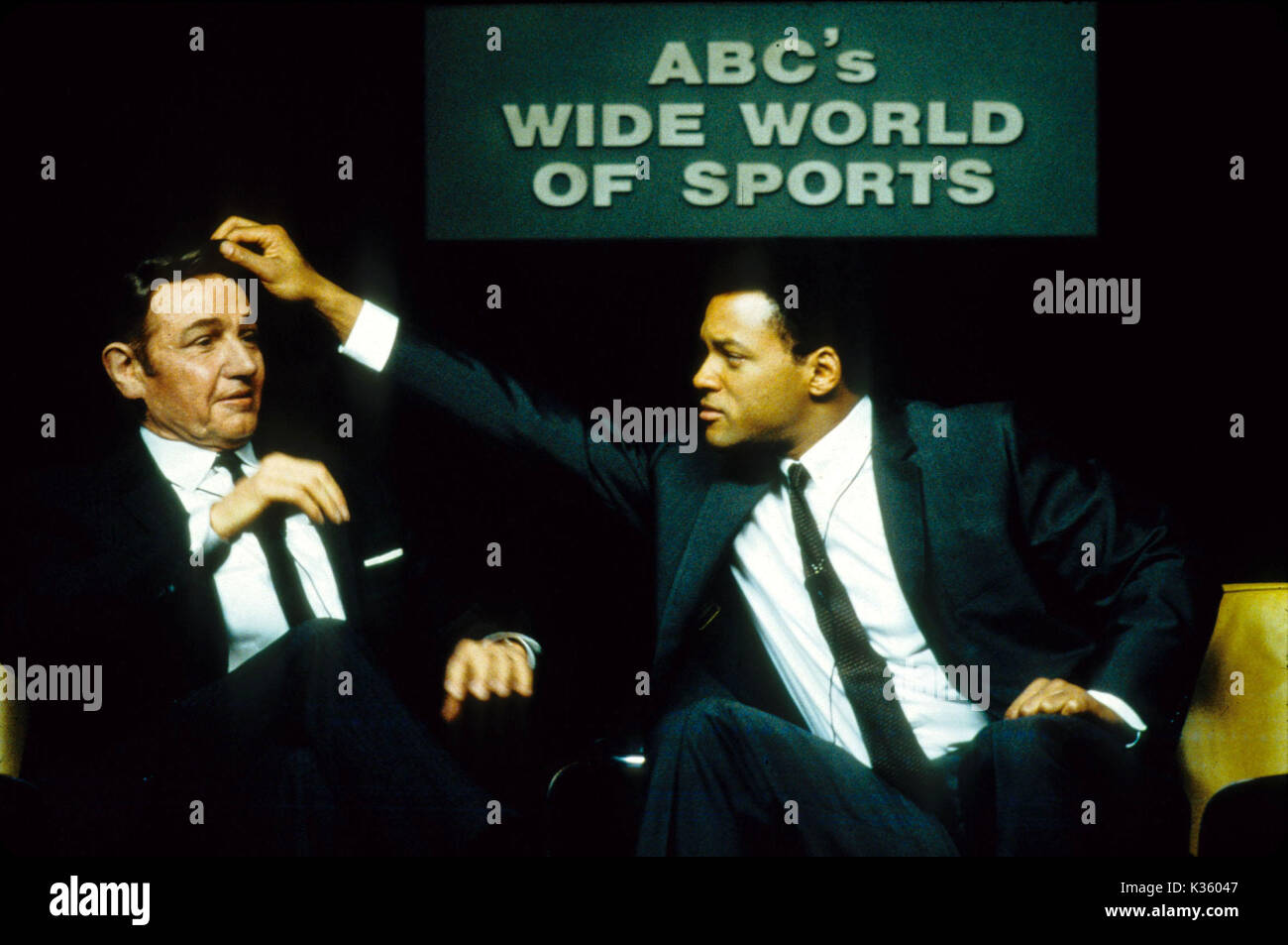 Ali (2001) jon voight hi-res stock photography and images - Alamy