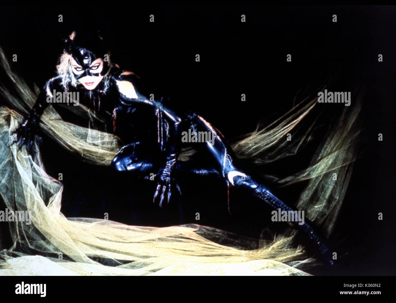 Batman Returns 1992 Michelle Pfeiffer Stock Photos & Batman Returns ...