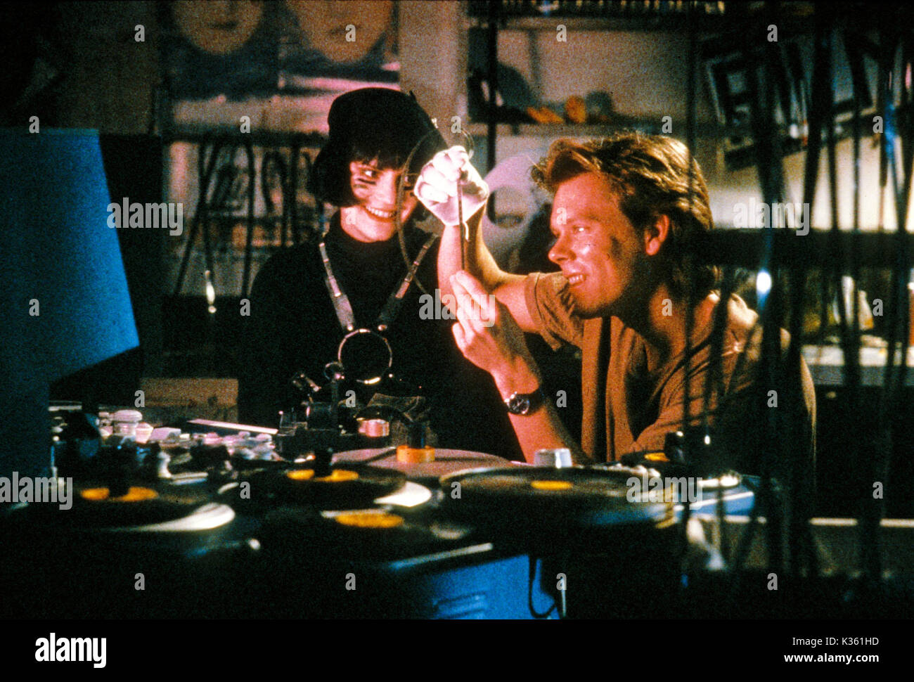 THE BIG PICTURE JENNIFER JASON LEIGH, KEVIN BACON THE BIG PICTURE ...