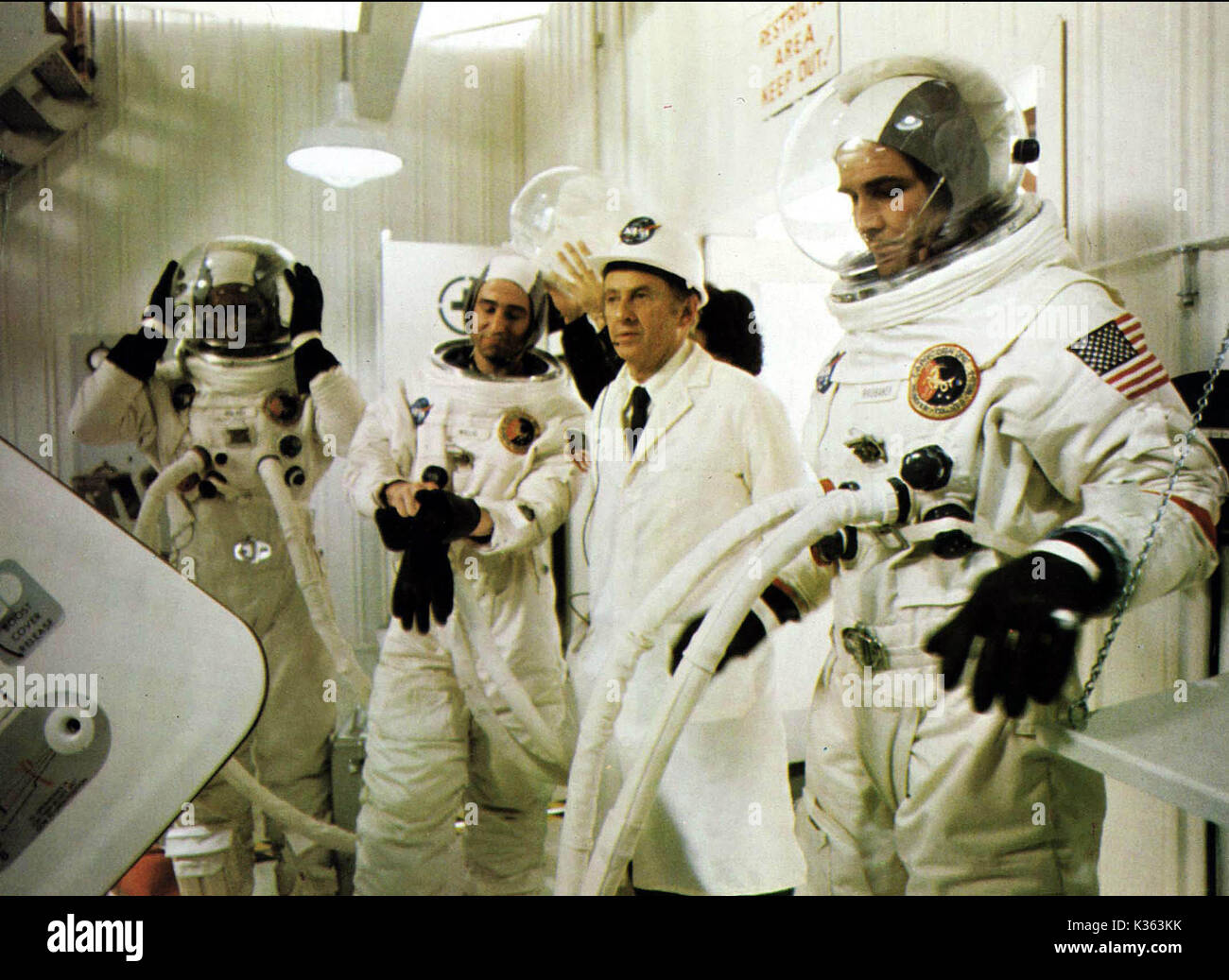 CAPRICORN ONE Date: 1978 Stock Photo - Alamy
