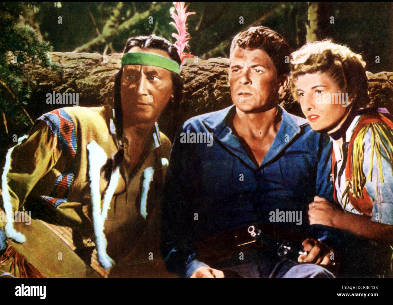 CATTLE QUEEN OF MONTANA RONALD REAGAN, BARBARA STANWYCK Date: 1954 ...