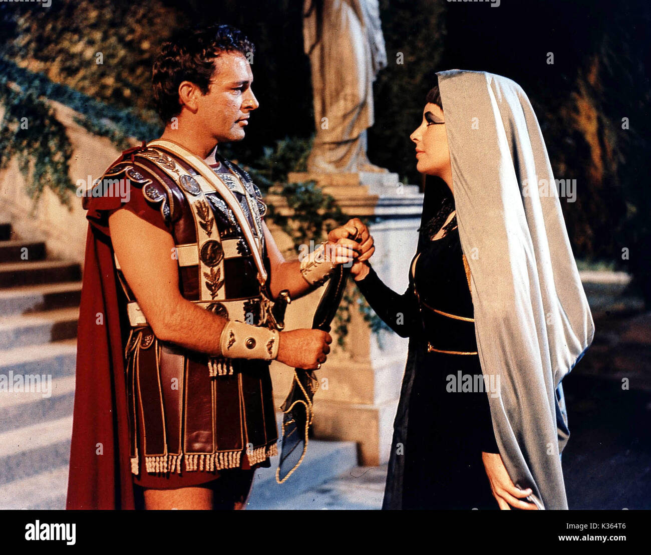 CLEOPATRA RICHARD BURTON AND ELIZABETH TAYLOR A TWENTIETH CENTURY FOX ...