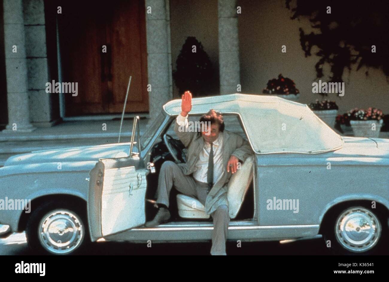 Peter Falk Columbo Stock Photos & Peter Falk Columbo Stock Images - Alamy