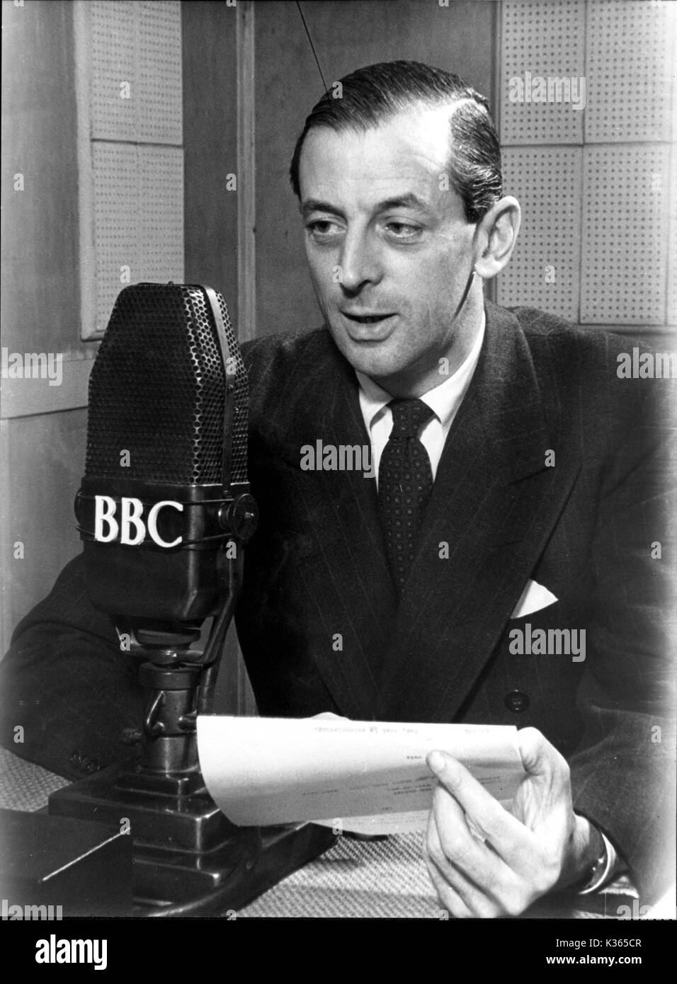 ALISTAIR COOKE journalist, broadcaster Stock Photo - Alamy