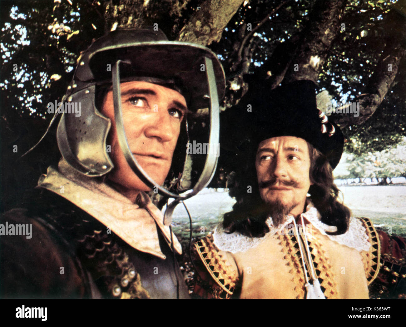 CROMWELL RICHARD HARRIS AS CROMWELL, ALEC GUINNESS AS KING CHARLES I ...