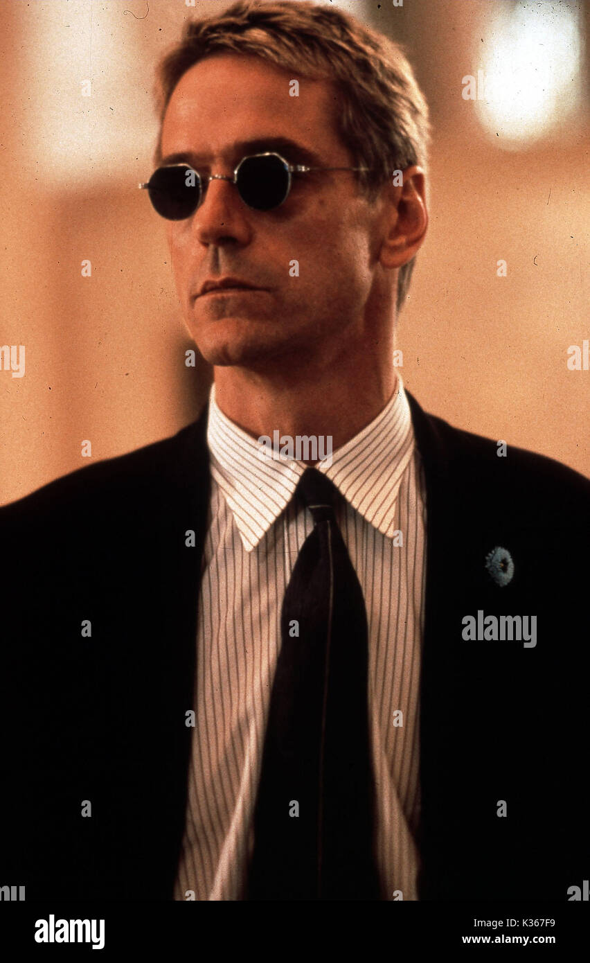 DIE HARD WITH A VENGEANCE JEREMY IRONS Date: 1995 Stock Photo - Alamy