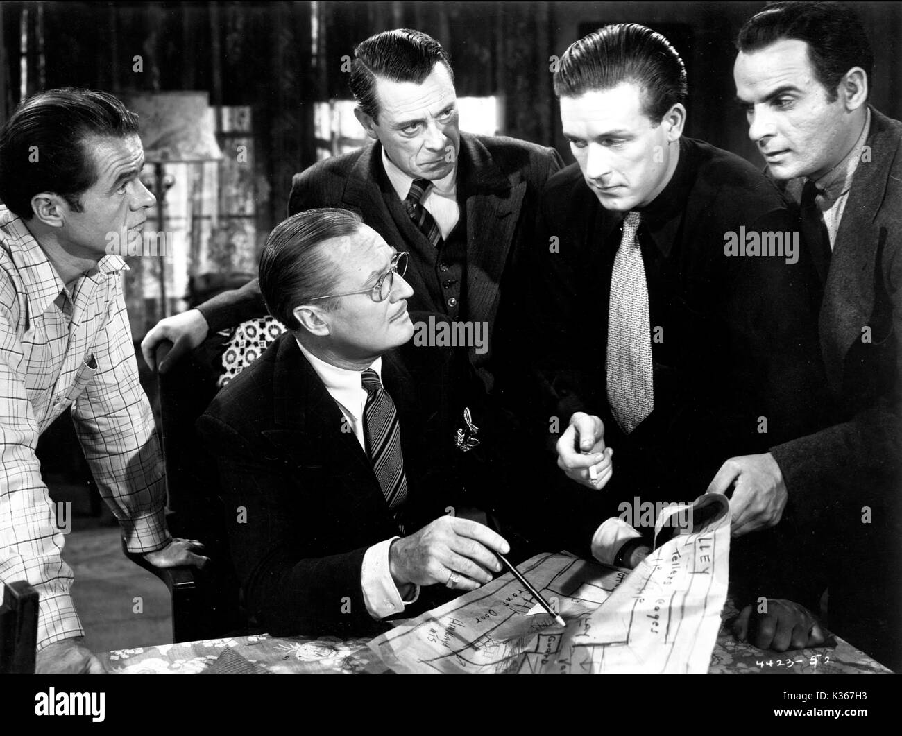 Lawrence tierney hi-res stock photography and images - Alamy