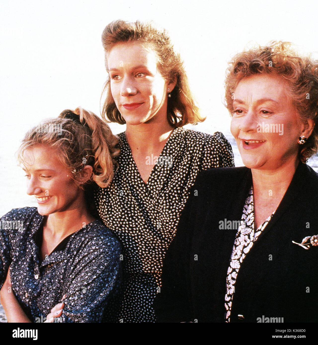 DROWNING BY NUMBERS JOELY RICHARDSON, JULIET STEVENSON AND JOAN ...